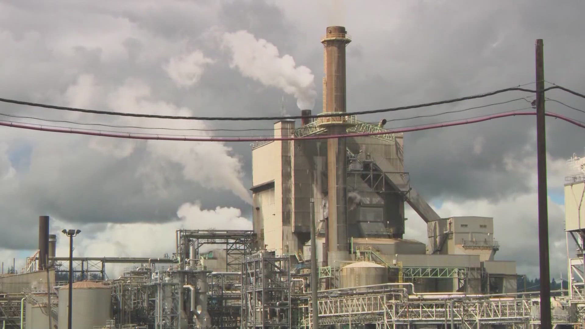 Major chemical tank rupture leaves at least 1 dead, 9 missing in ...