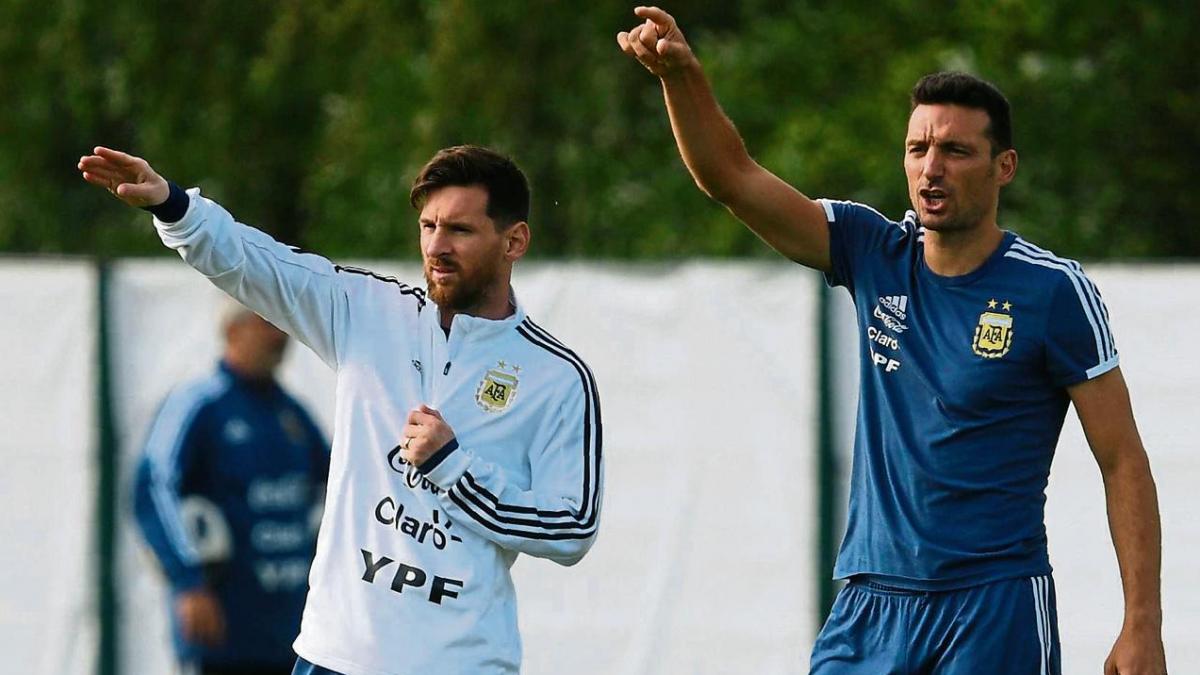 Scaloni, sobre la lesión de Messi: “Las primeras noticias no son tan malas”