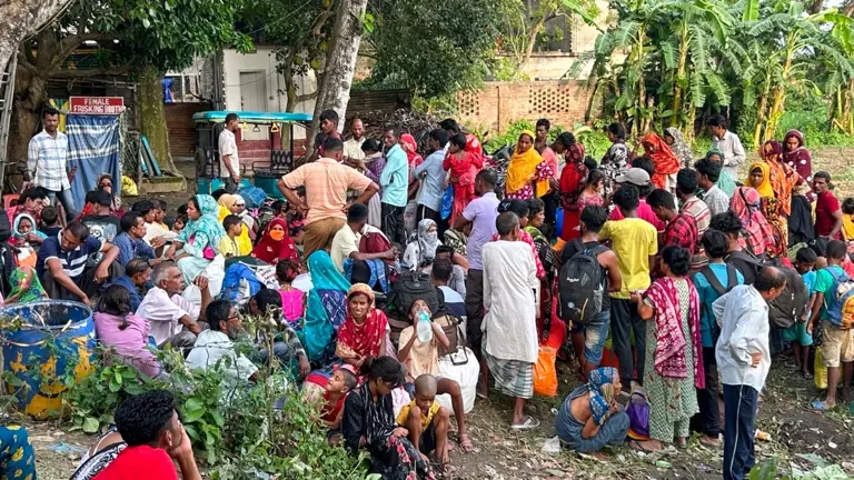 Hakimpur border flooded as illegal Bangladeshi immigrants attempt ...