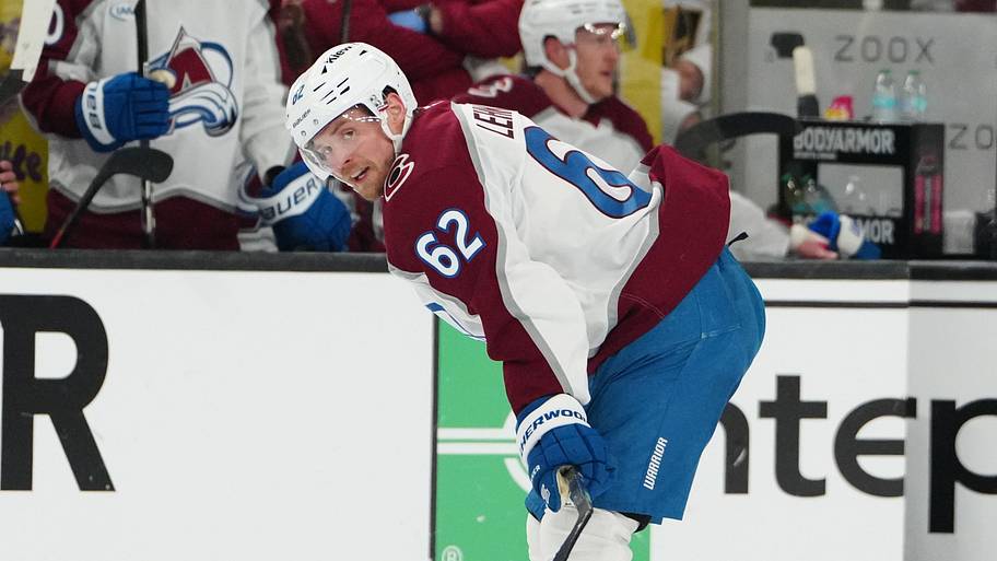 Colorado Avalanche make history for the wrong reason