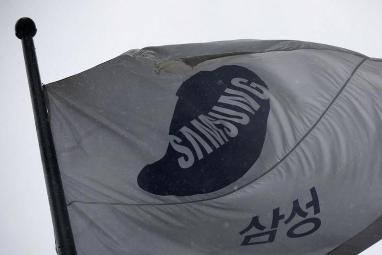 Exclusive-Samsung plans $1.5 billion chip testing plant in Vietnam ...
