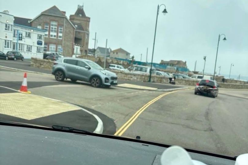 Drivers baffled by double yellow lines across Penzance junction