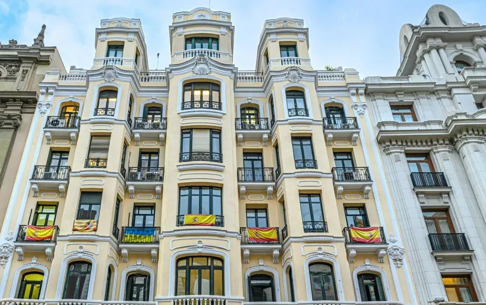 Most Spaniards see home inheritance as unlikely, study finds