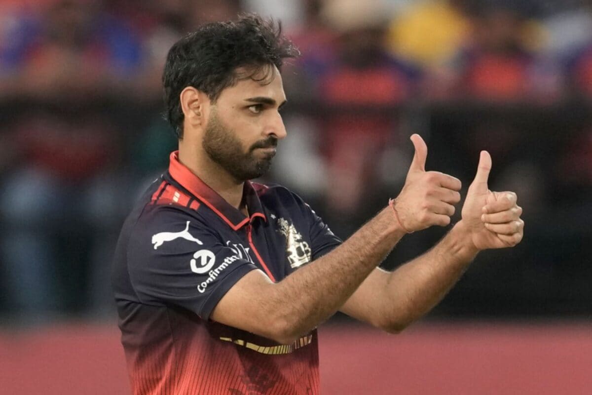 Bhuvi credits 'men behind the scenes', reveals RCB data secret after ...