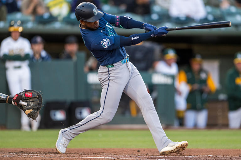 Emerson Hancock leads Mariners to 4-1 win over the Athletics and ends ...