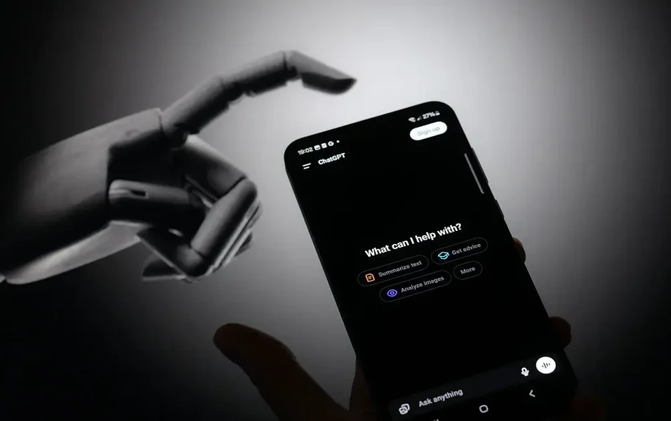 Study finds most workplace AI use hidden on personal accounts