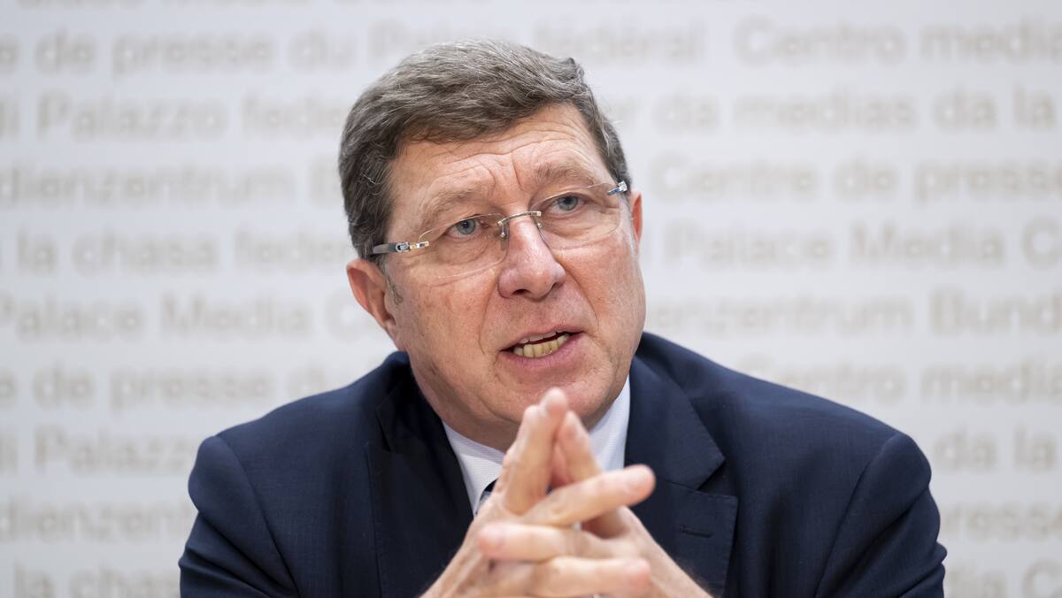 « Il faut qu'ils passent par la France »: Mauro Poggia menace de fermer ...