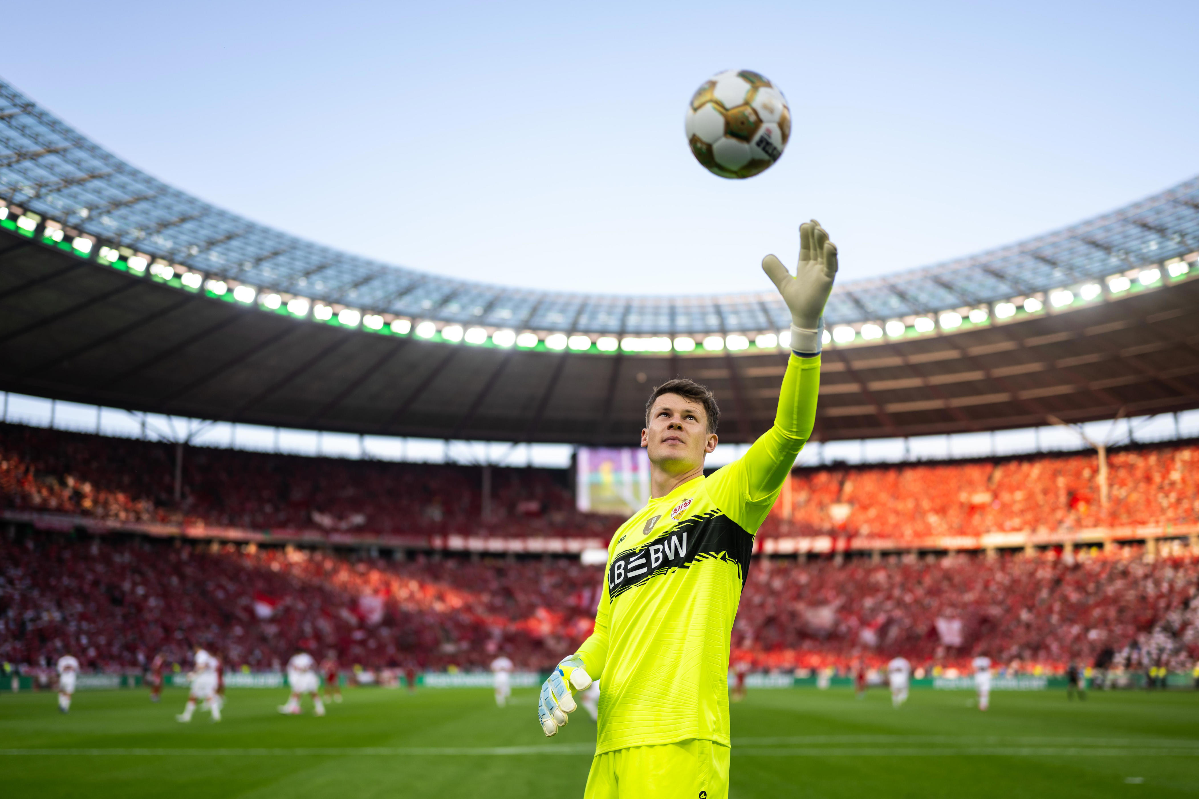 Report: 'Three European clubs' inquire for Bayern Munich's Alexander Nübel