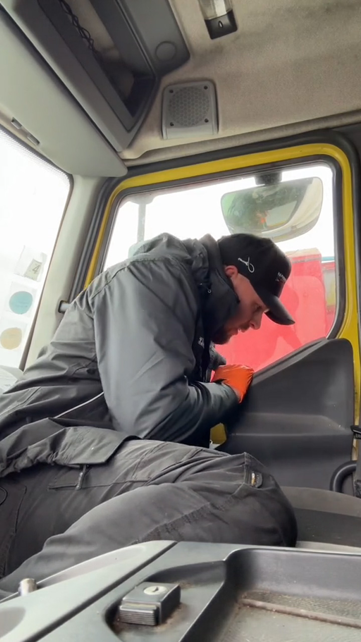 Diagnosing a dead DAF truck: From locked out to running