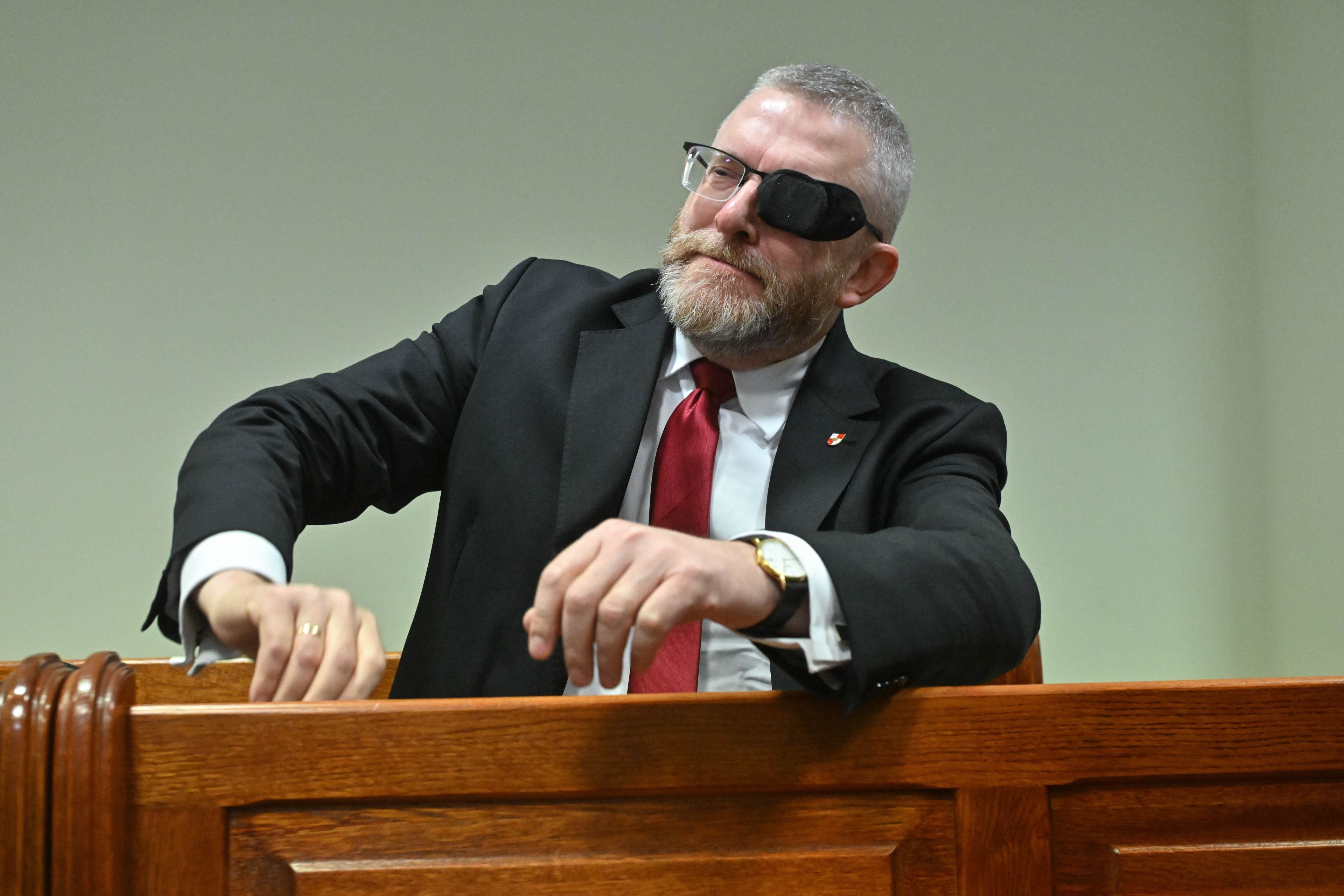 Nowy sondaż partyjny „Rz”: KO prowadzi, ale traci. PiS zyskuje, ale ...