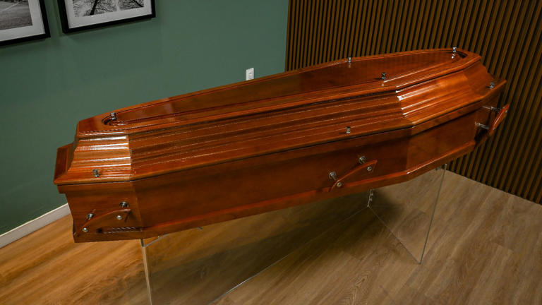 Why Victorian England desperately needed safety coffins