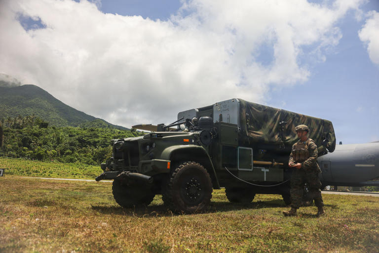 Oshkosh Defense announces new $92 million delivery order from Marine ...