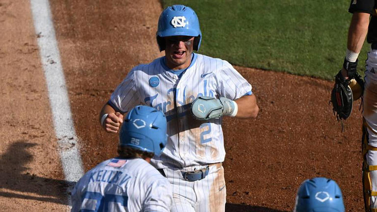 Updated NCAA baseball bracket: Super Regional matchups, schedule and more