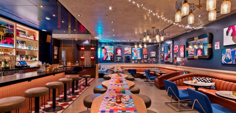 As if! A 90s pop-up just opened on the Las Vegas Strip and millennials ...