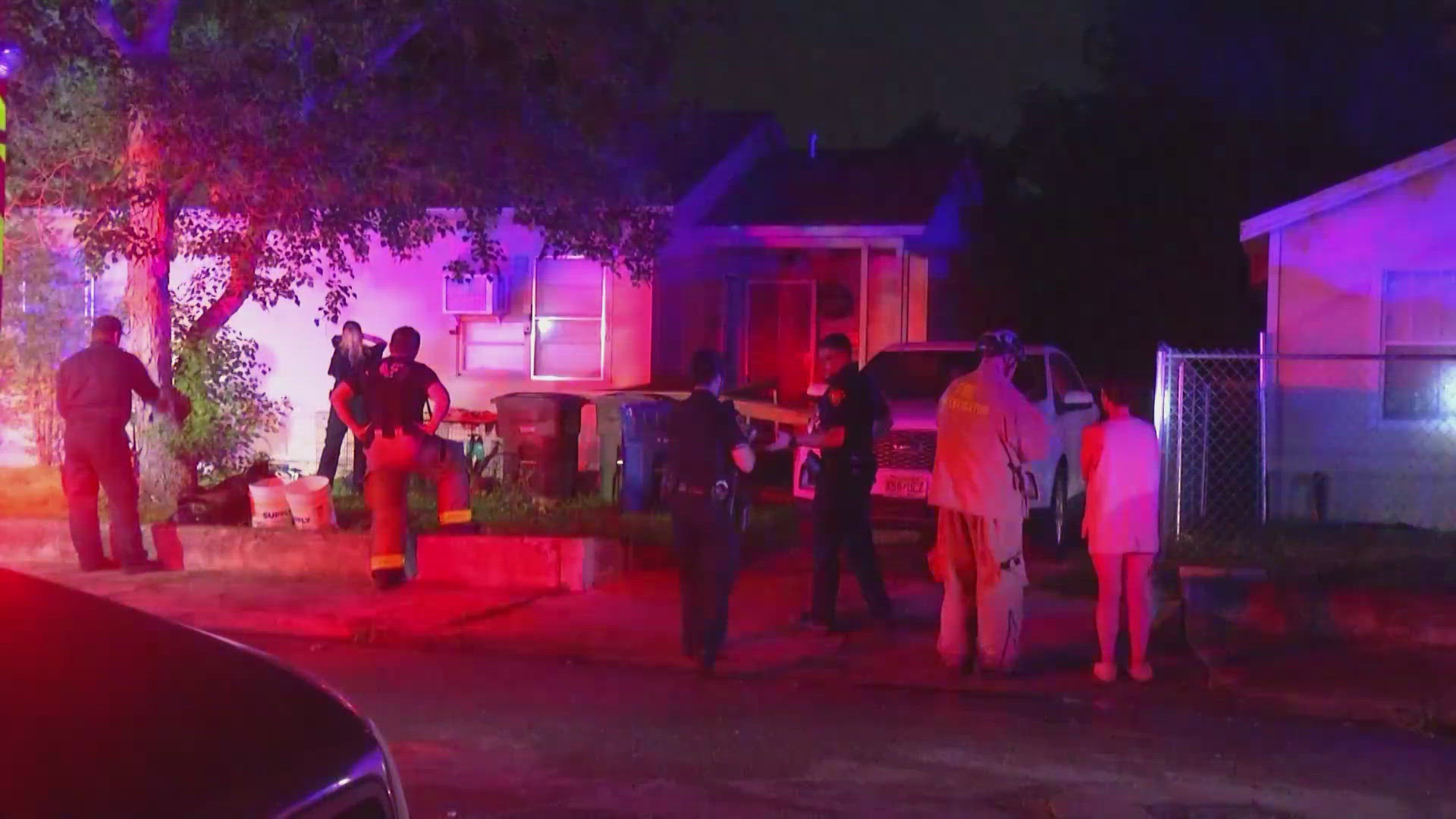 Man and several pets killed in house fire on north-side San Antonio ...