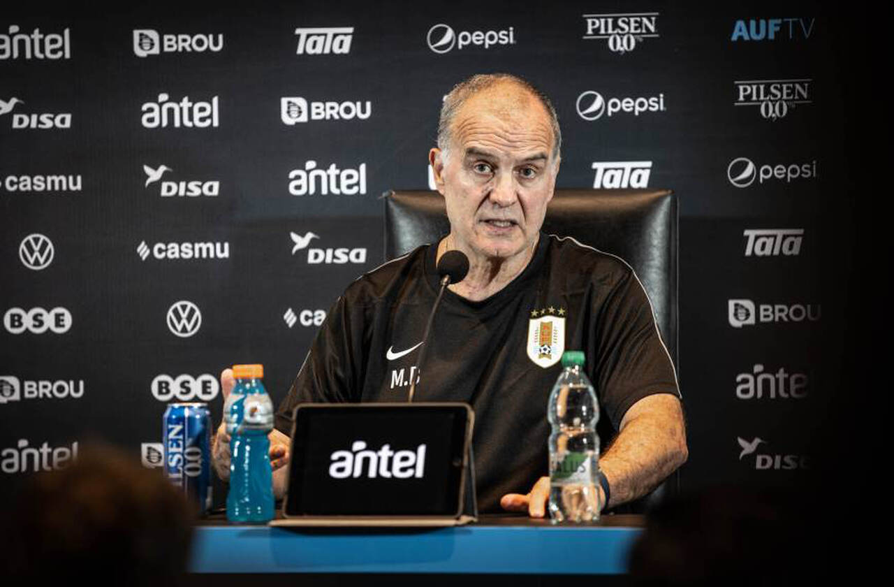 Técnico do Uruguai explica o motivo de não ter levado Suárez para a ...