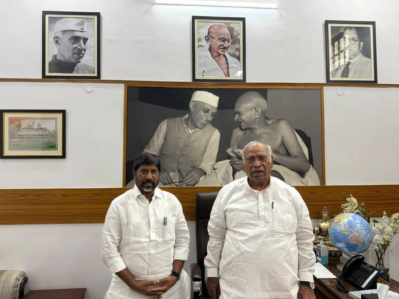 Bhatti meets Kharge on J’khand polls