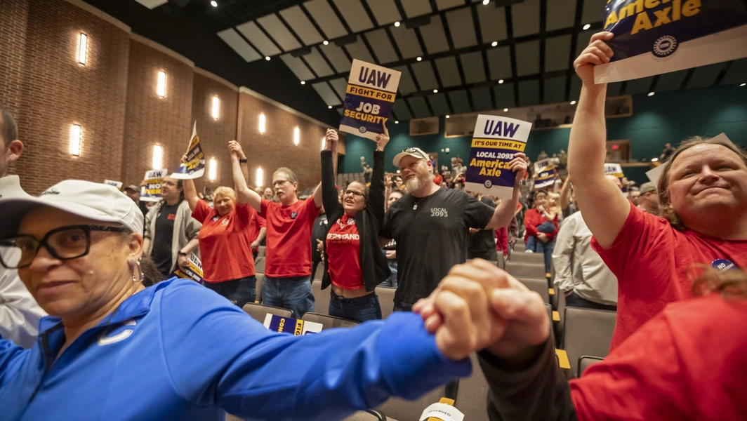 UAW strike at GM axle supplier risks truck production halt