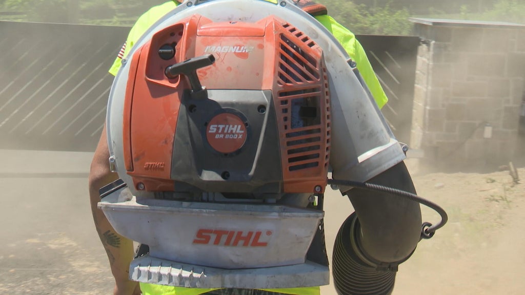Ordinance banning gas-powered leaf blowers in Lower Merion Township ...