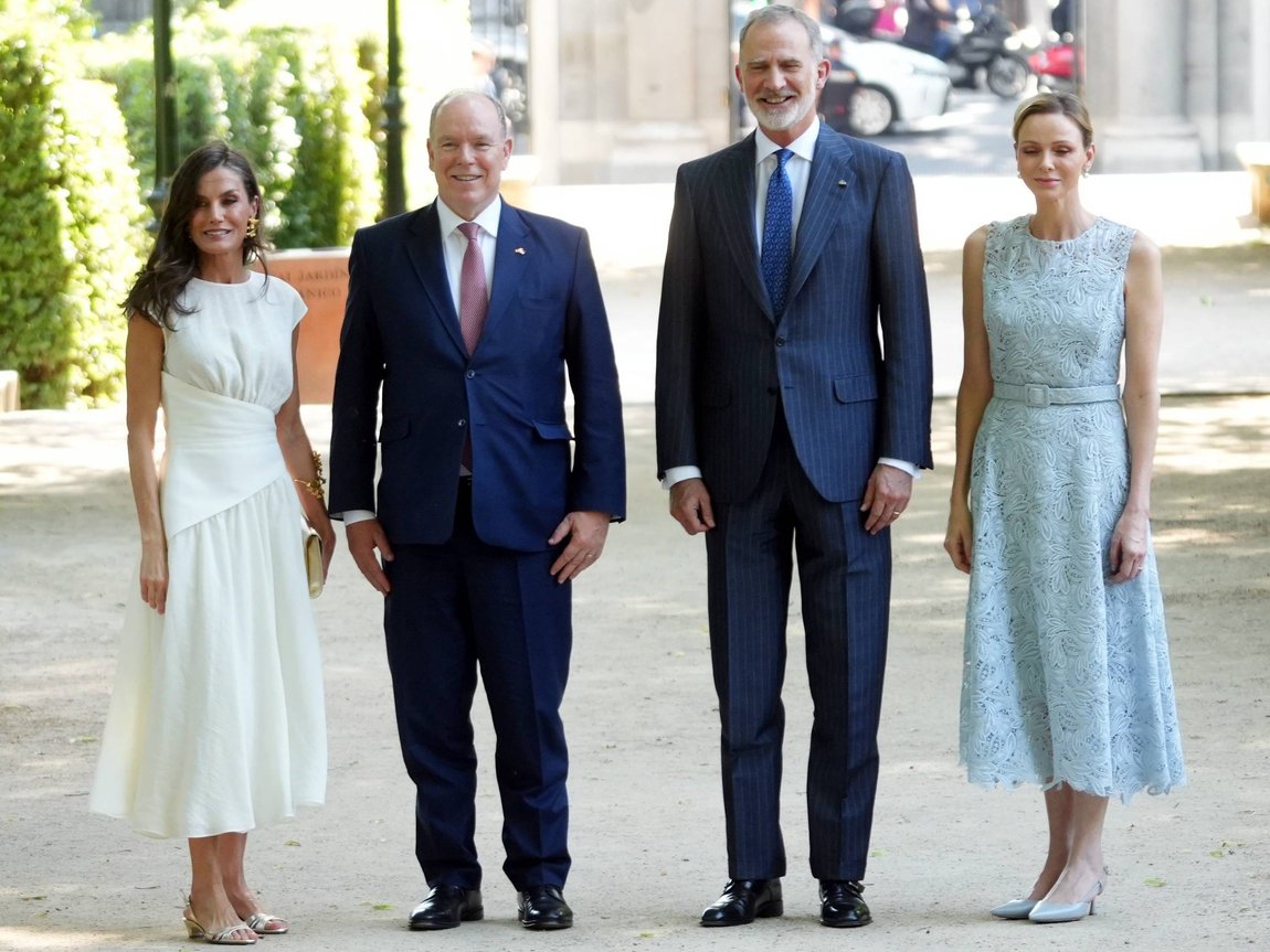 Felipe and Letizia welcome Albert and Charlène in Madrid