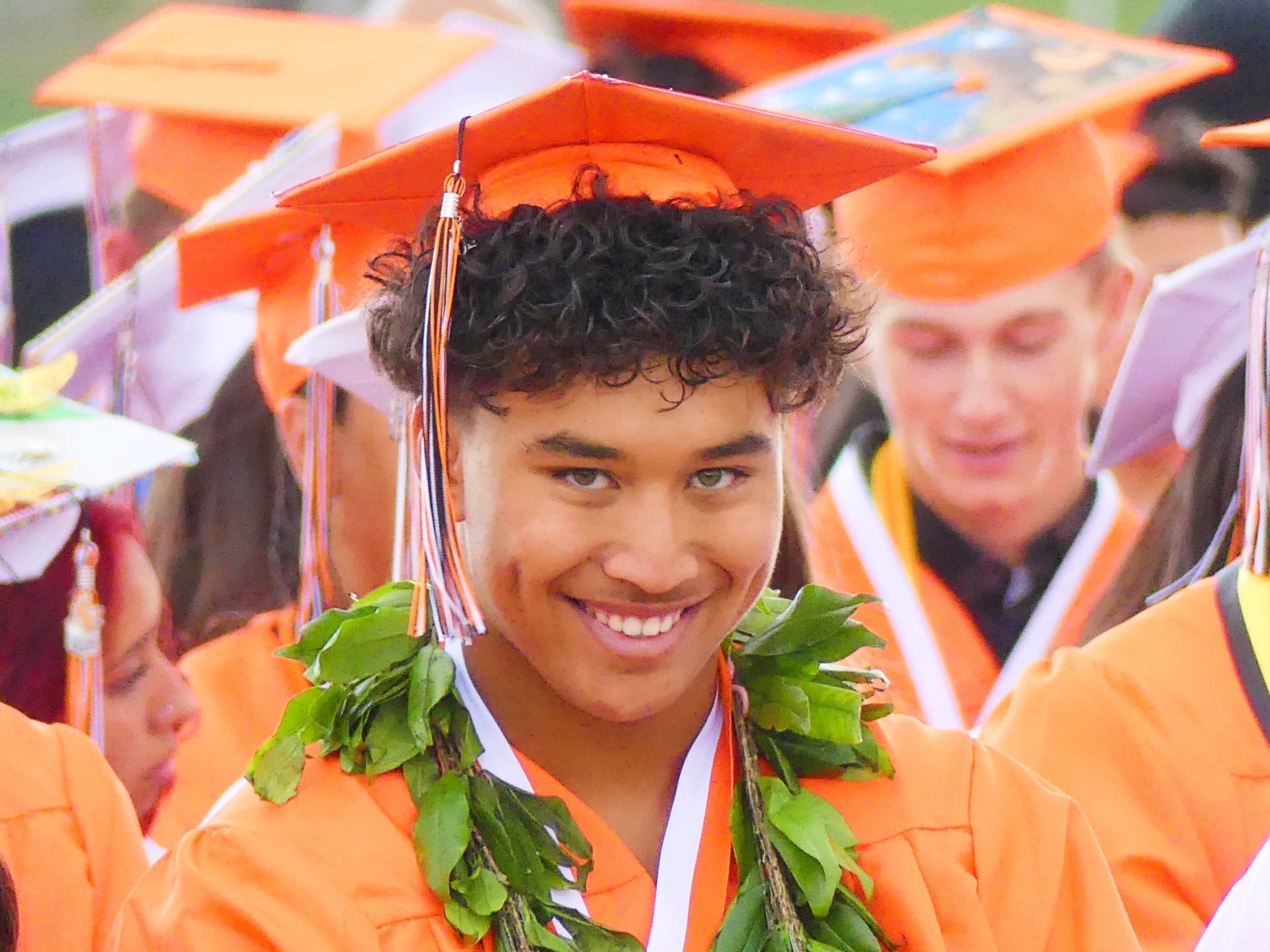 Apple Valley High School celebrates 480 Sun Devil graduates