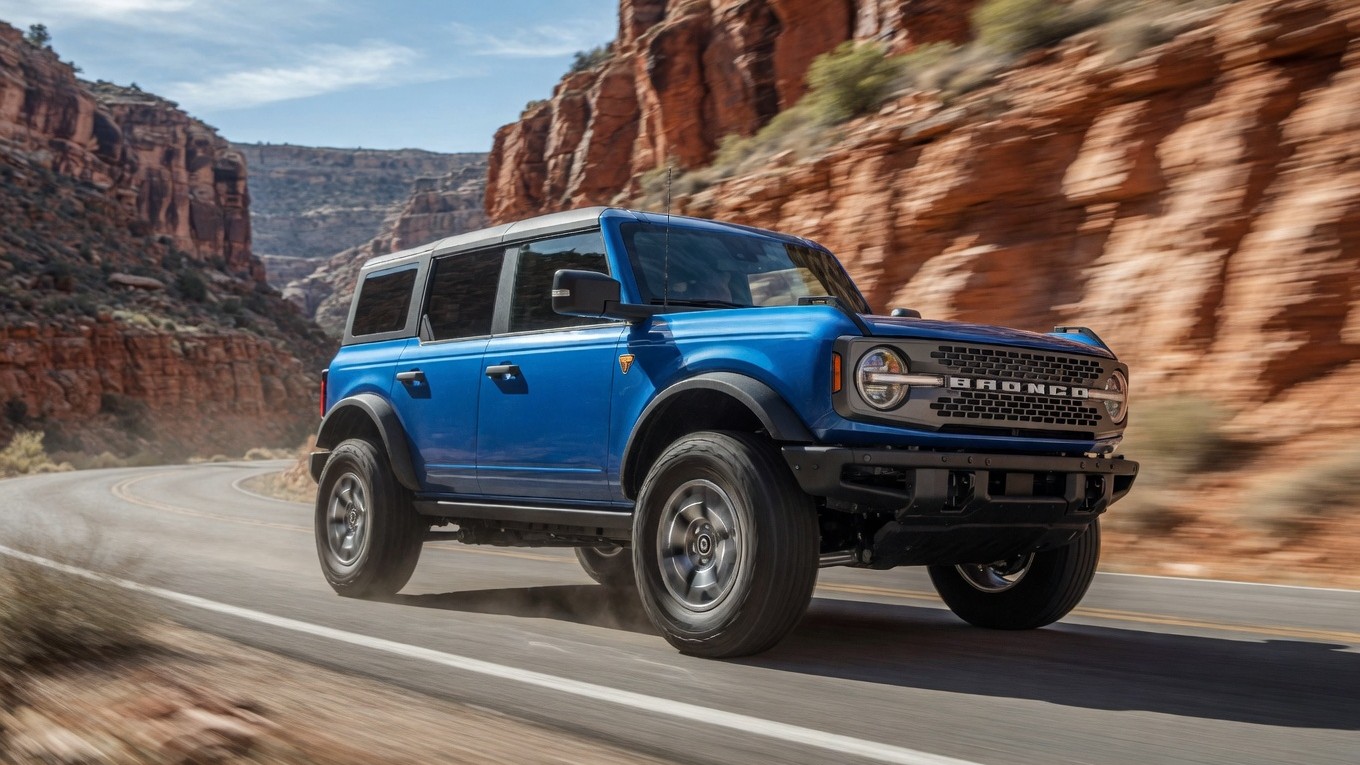 This Ford Bronco Badlands arrives in a fresh new build