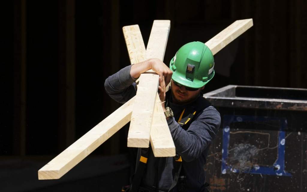 Are we in a recession? ‘Be careful’ with indicators, says Bank of Canada