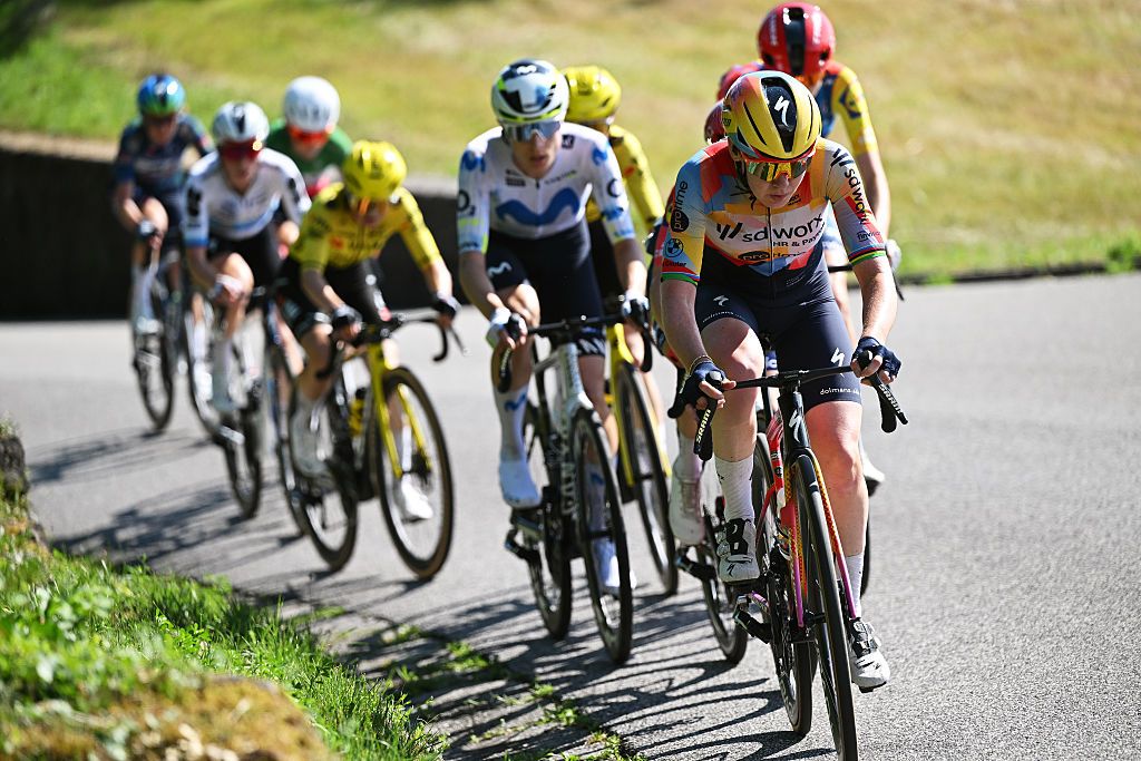 Giro d’Italia Women GC favourites test legs on Montenars climb ahead of ...
