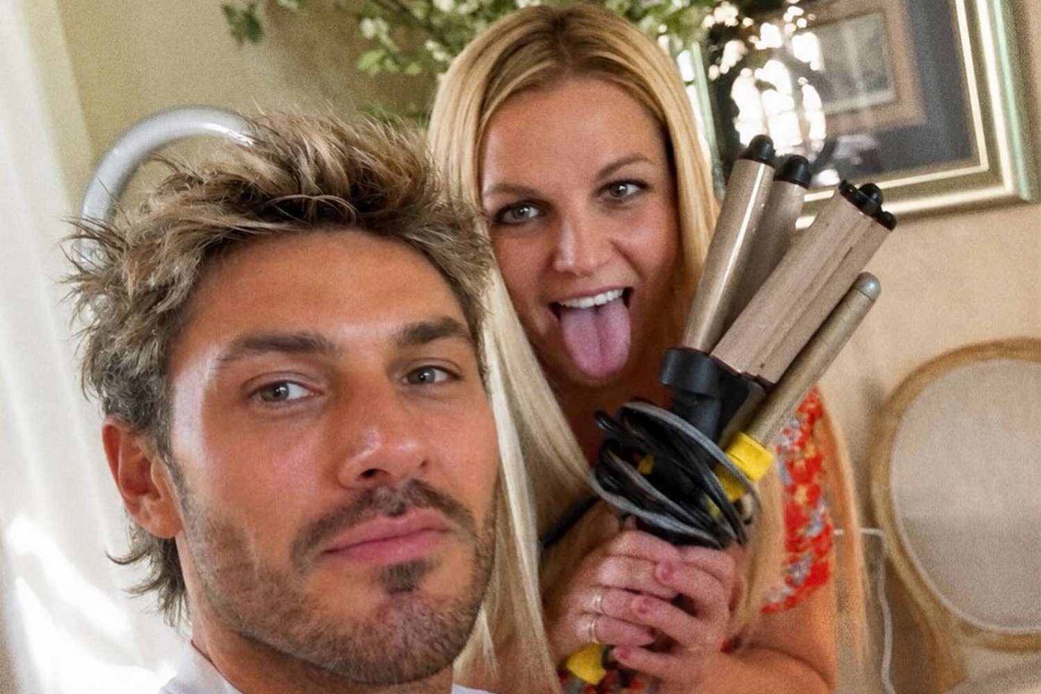 Britney Spears shows off newly styled hair in rare photo posted by ...