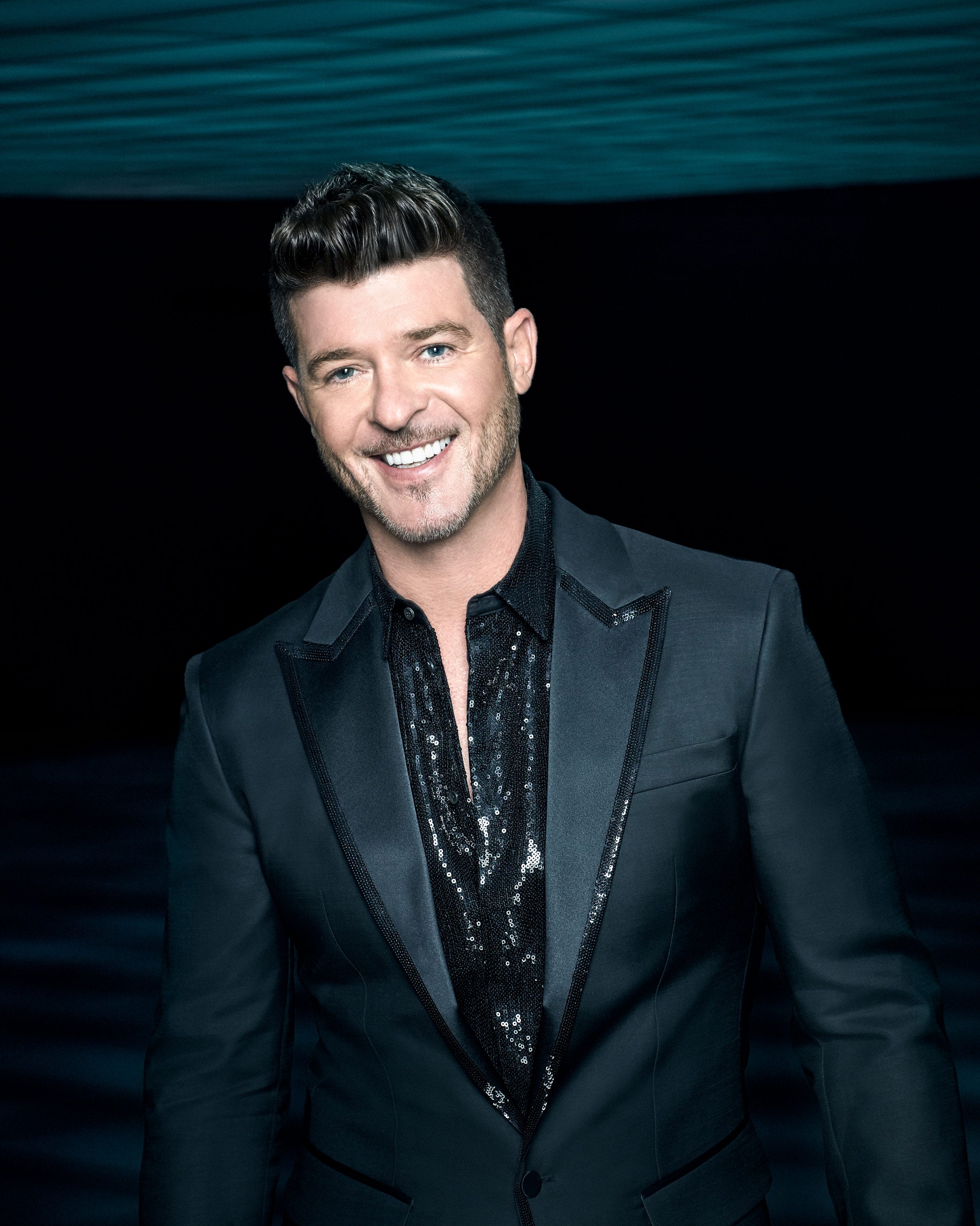Robin Thicke to headline Cathedral City hot air balloon festival