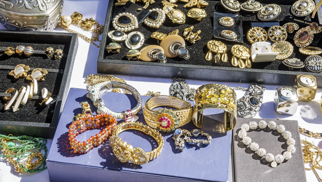 Smart jewelry storage ideas to love every day
