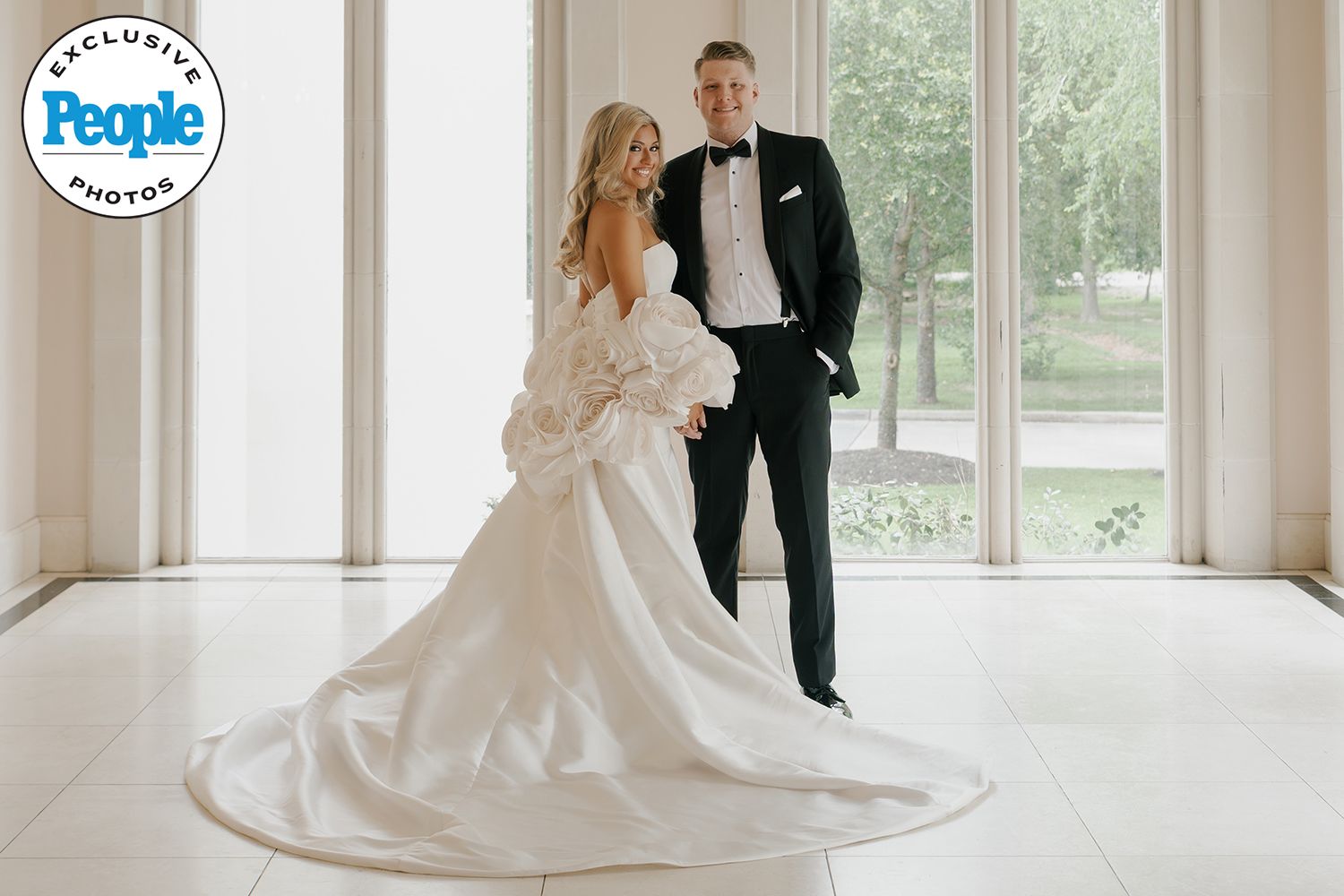 Dallas Cowboys cheerleader Karley Swindel marries Landon Sandell in ...