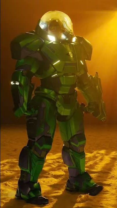 Live action Lex Luthor got his power armor!