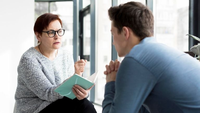 Las 3 red flags en la terapia: cuándo tu psicólogo o especialista es un ...