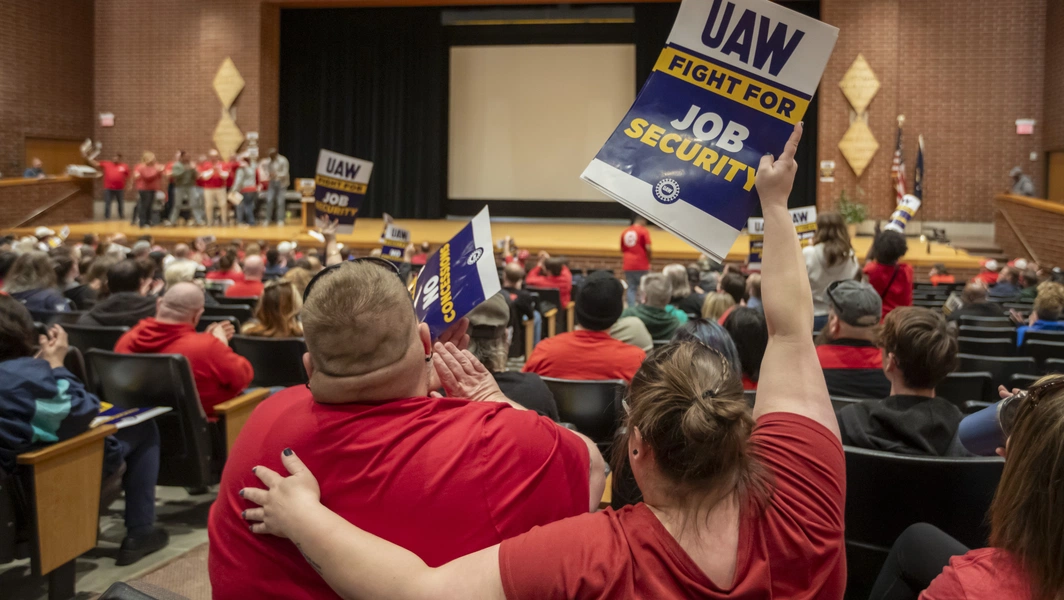 UAW strike at GM axle supplier threatens truck production