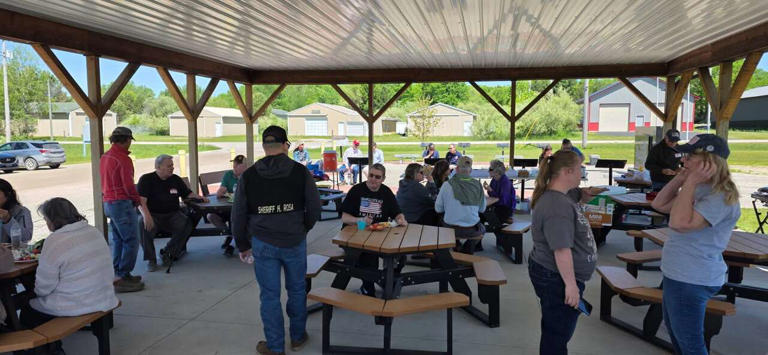 Benzie GOP hosts first responders, families at community picnic