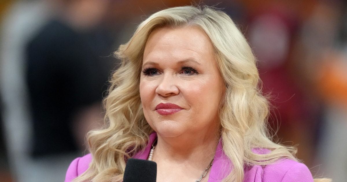 Holly Rowe details Texas softball player’s ladybug-eating superstition ...