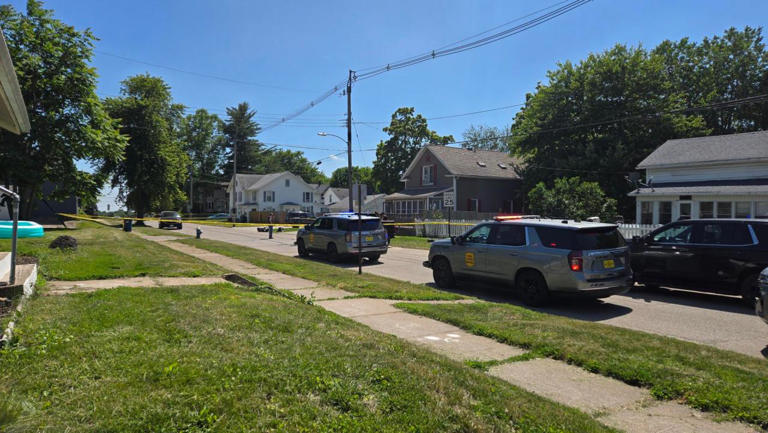 Update: 7 people dead after murder-suicide in Muscatine, Iowa; school ...