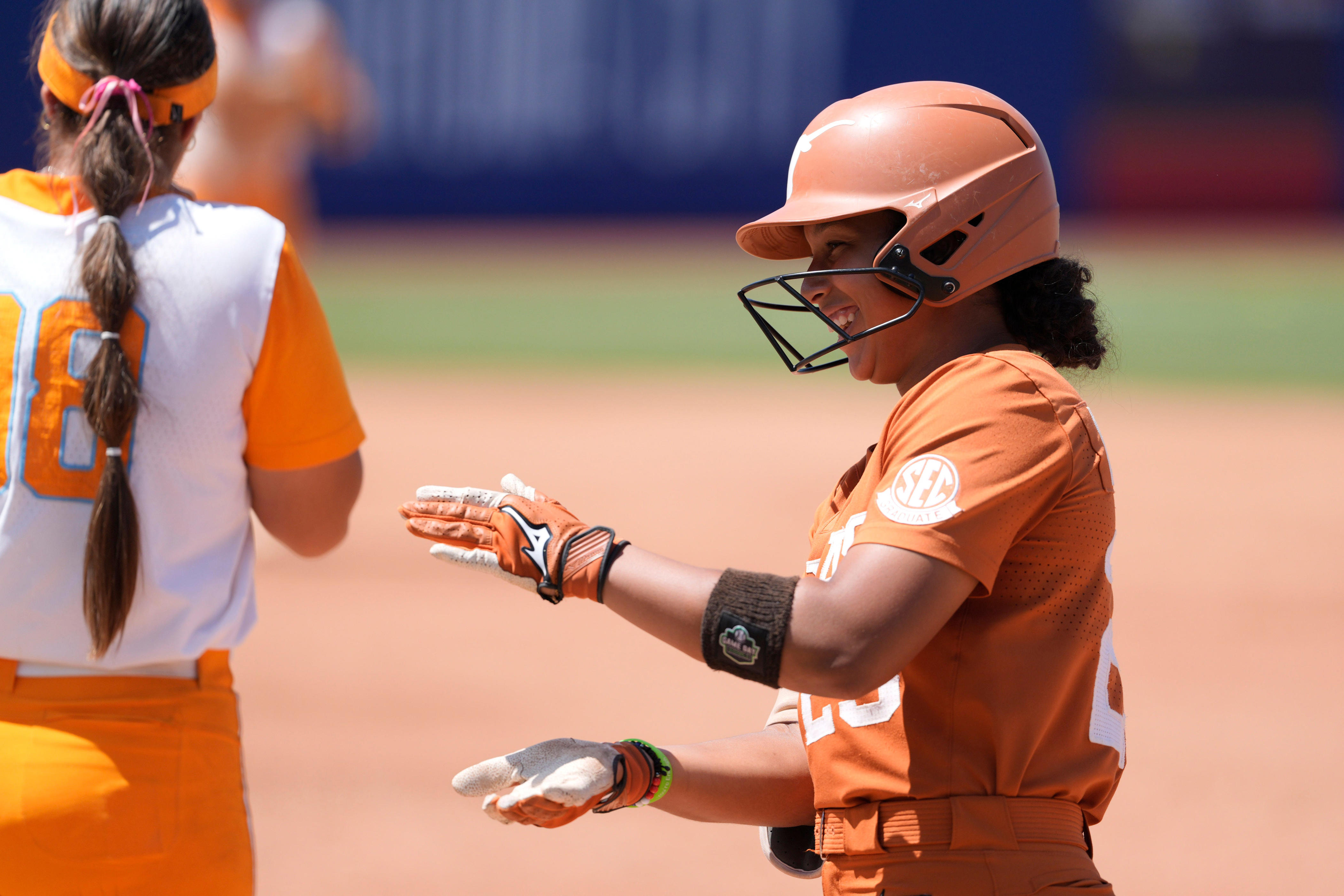Texas softball's Viviana Martinez making most of WCWS moment after last ...