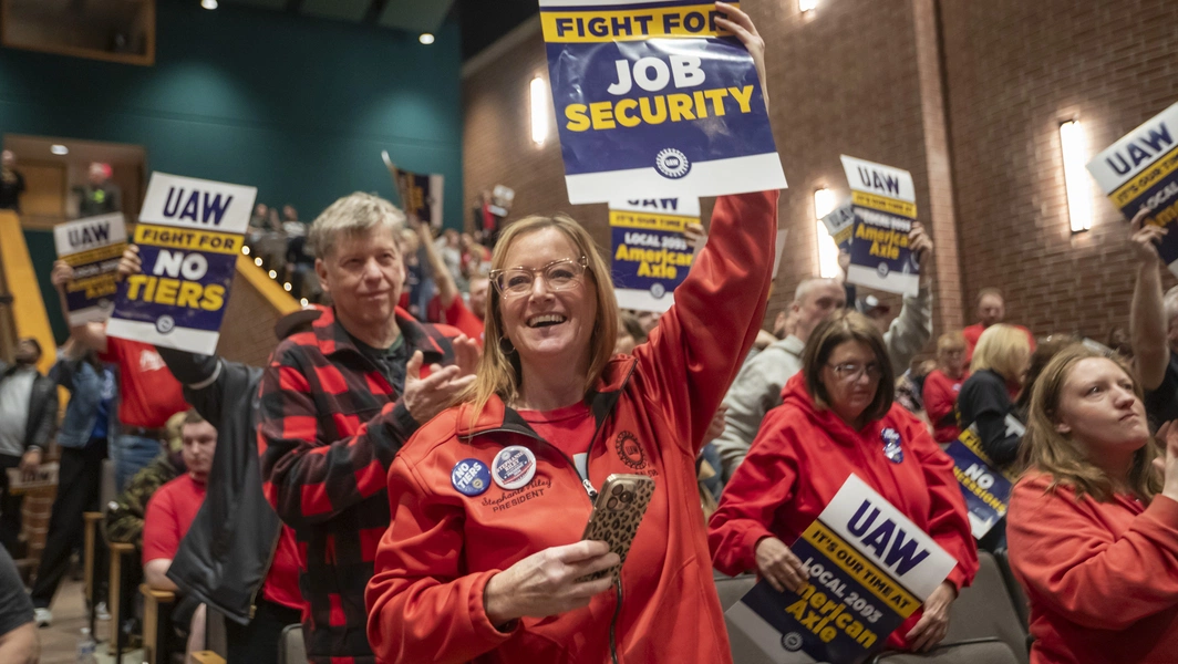UAW strike at GM axle supplier threatens truck production
