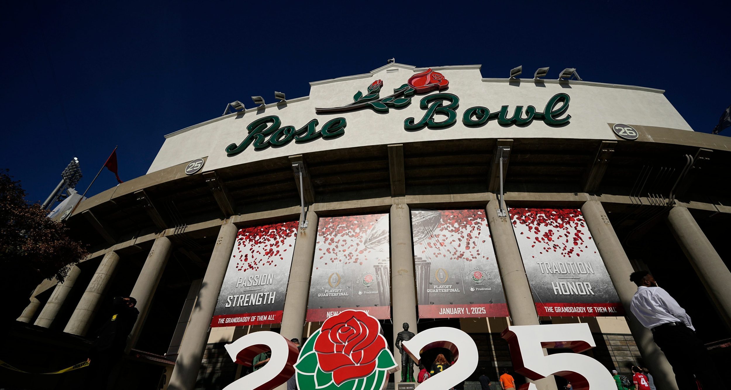 ESPN alters College Football Playoff schedule