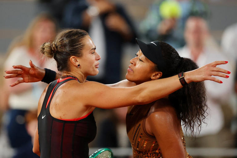 Sabalenka shines under French Open spotlight to beat Osaka