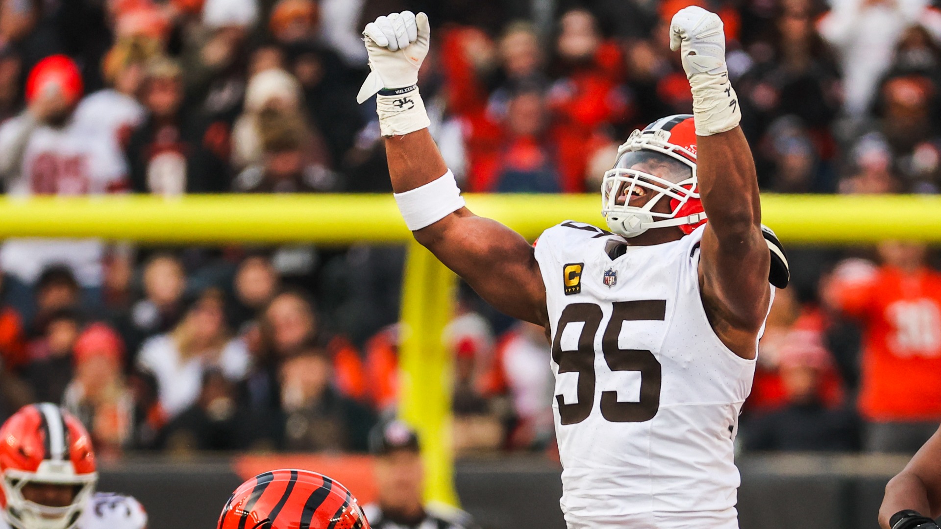 Myles Garrett traded to LA Rams in blockbuster NFL deal