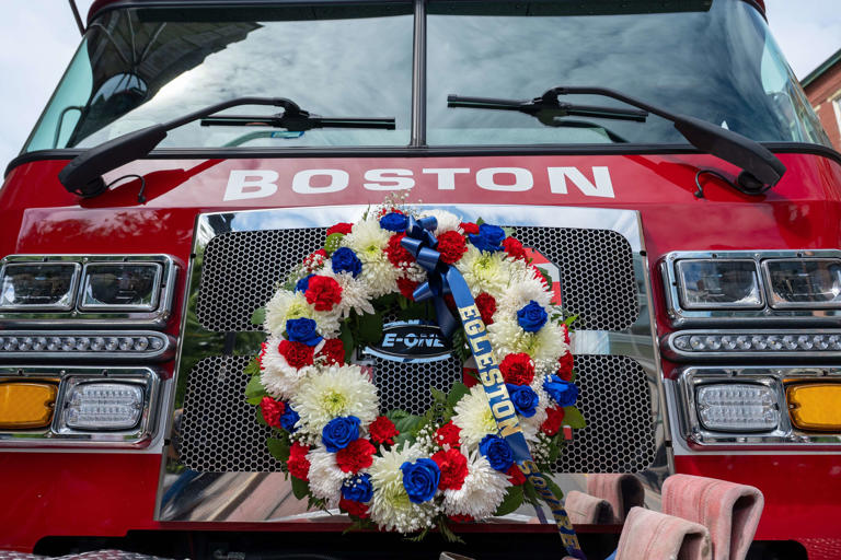 Dispatcher who took Boston firefighter’s mayday call mourns friend at ...