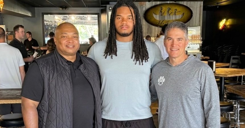 Following early commitments, multiple recruits fall off Mizzou official ...