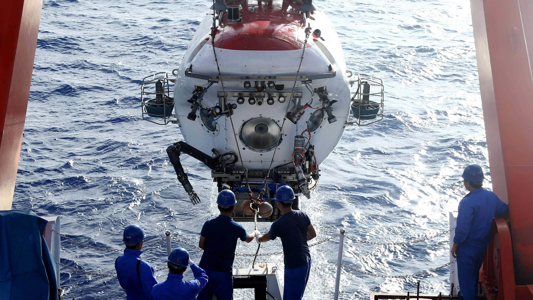 Chinese team finds 32 thriving species in deepest ocean trenches