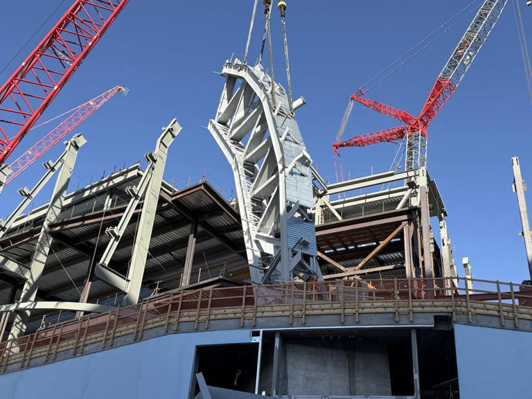 Raise the roof: First steel truss installed on A’s ballpark in latest ...
