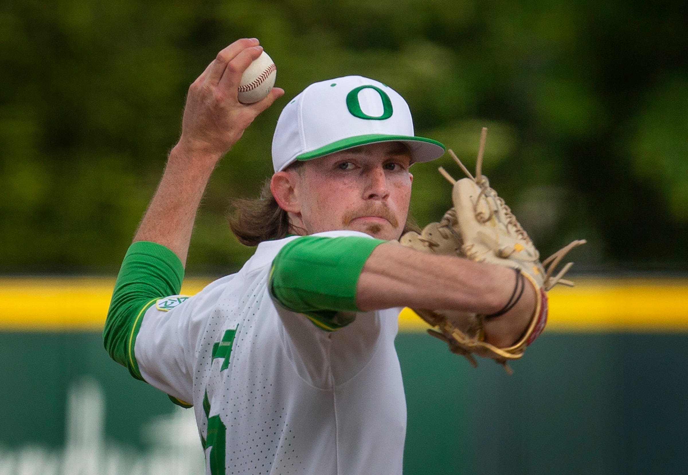 Former Oregon star Robby Ahlstrom called up by Texas Rangers