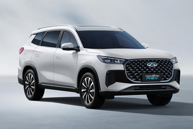 El nuevo Caoa Chery Tiggo 8 híbrido se desploma en precio y gana un ...