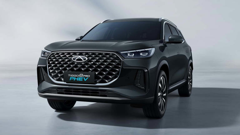 El nuevo Caoa Chery Tiggo 8 híbrido se desploma en precio y gana un ...